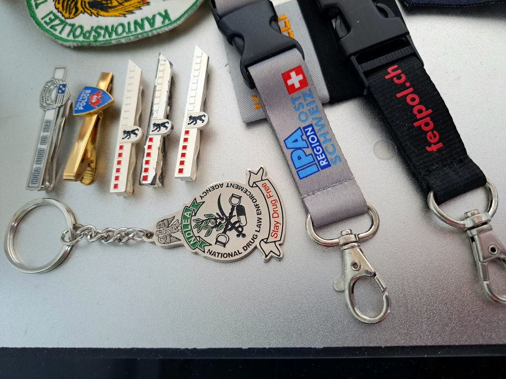 Kantonspolizei Stadtpolizei FBI Fedpol Polizei Silberbecher (Gebraucht ...