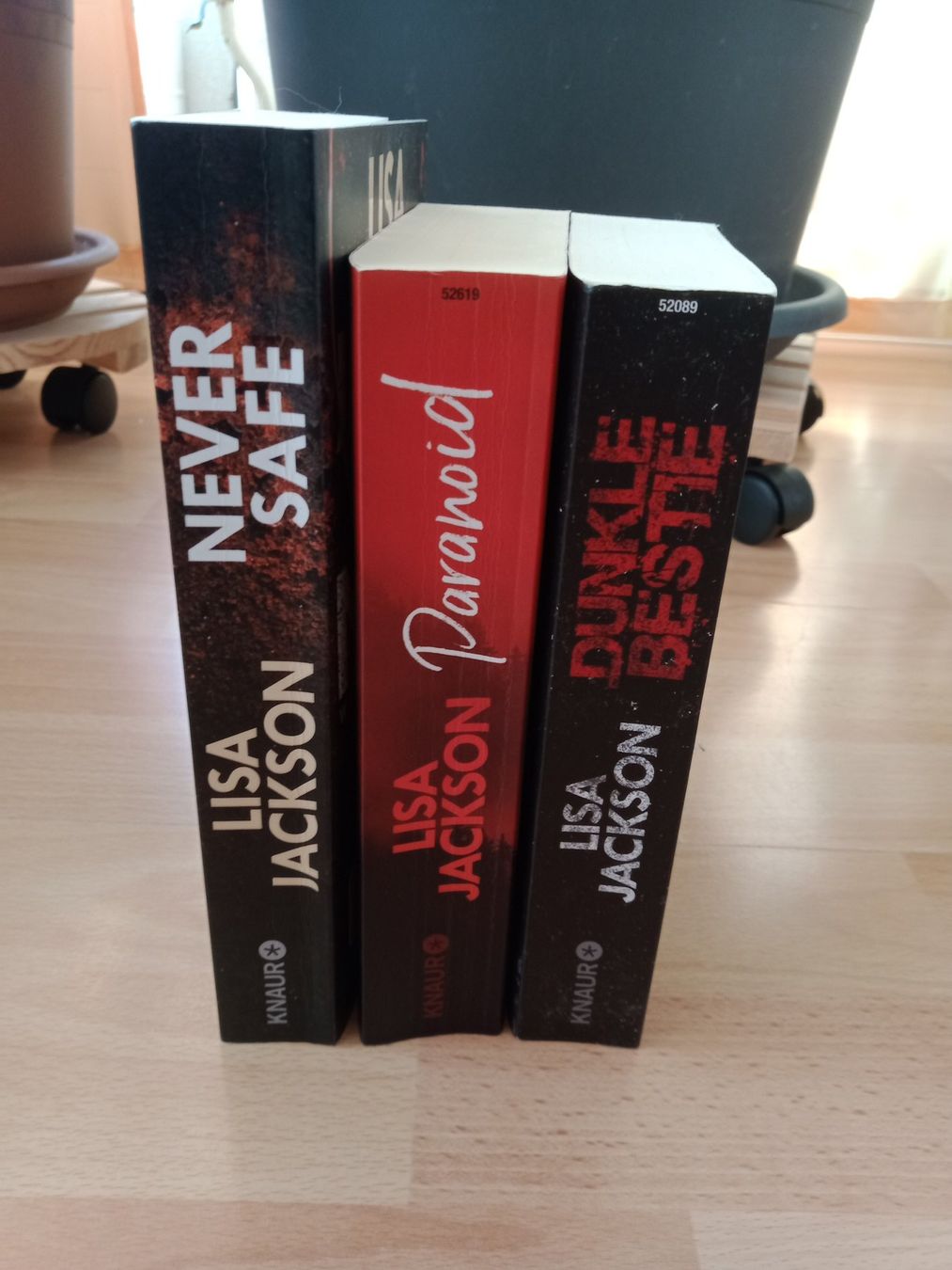 3x Lisa Jackson Thriller dunkle Bestie Paranoid never safe (Gebraucht ...