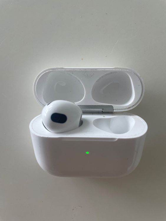 Airpods Ladecase mit MagSafe & linker Airpod (3. Generation) | Kaufen ...