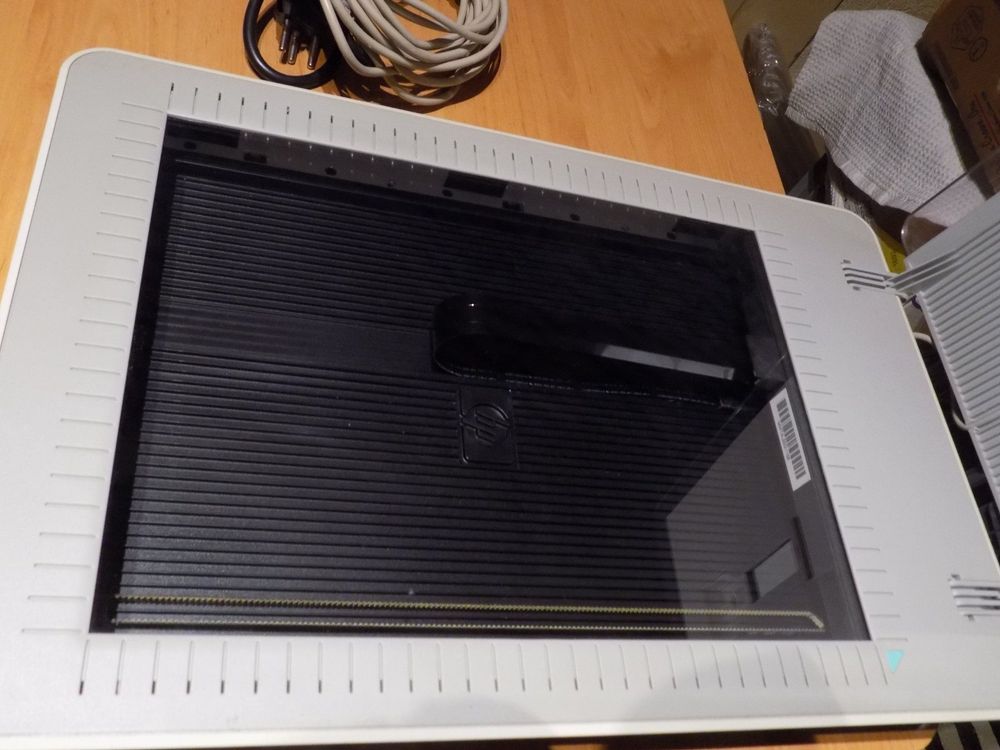 Scanner photo HP Scanjet 3800 (Gebraucht) in LA CHAUX DE FONDS für CHF ...