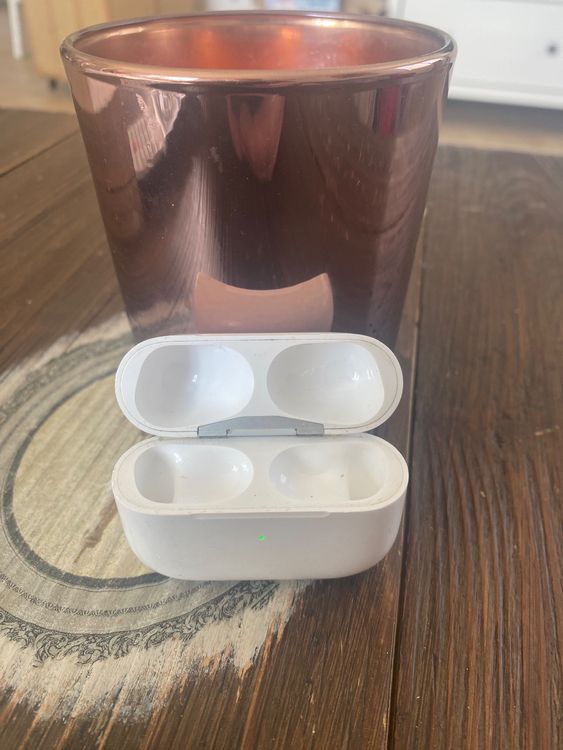 Air Pods pro Ladecase 1st Generation | Kaufen auf Ricardo