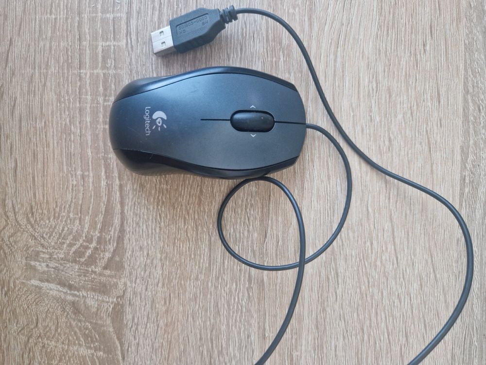 Logitech Maus, Top Zustand, ideal fürs Homeoffice! (Gebraucht) in ...
