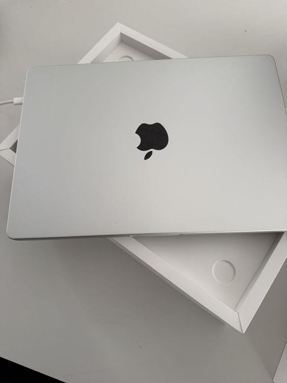 Macbook Pro M4 (Neu (gemäss Beschreibung)) in Gerlafingen für CHF 1200 ...