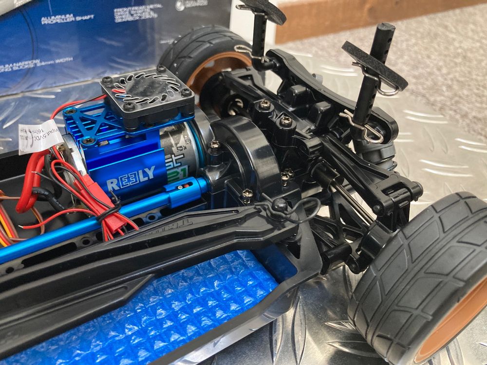 Tamiya TT-02R Chassis & Karosserie "Ken Block HOONICORN" NEU (Neu ...