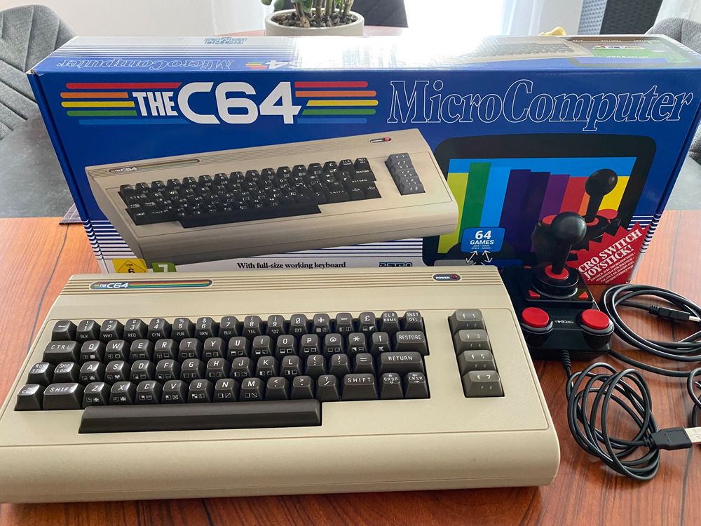 Commodore C64 Maxi fast wie neu inkl. Joystick | Kaufen auf Ricardo