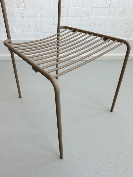 Stuhl Úti von Infiniti Design – mit passendem Sitzkissen (Neu (gemäss ...