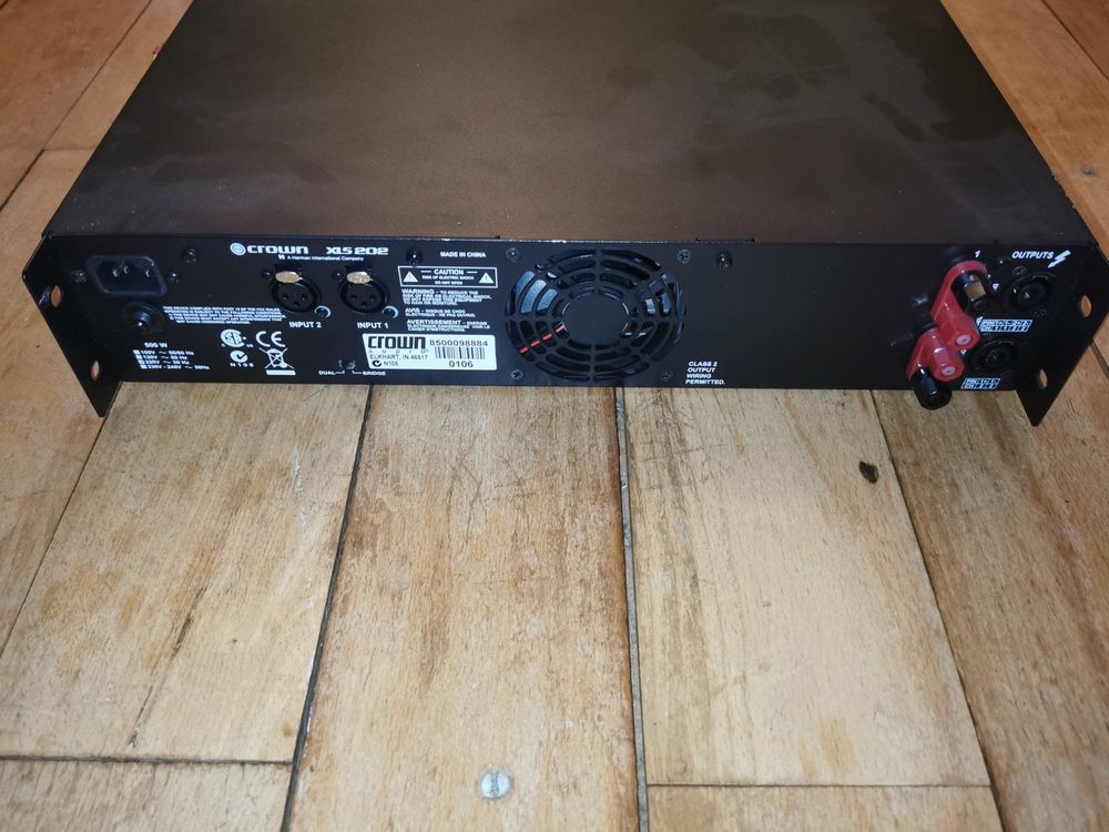 Crown XLS 202 Power Amp (Gebraucht) in Wallisellen für CHF 85 – mit ...