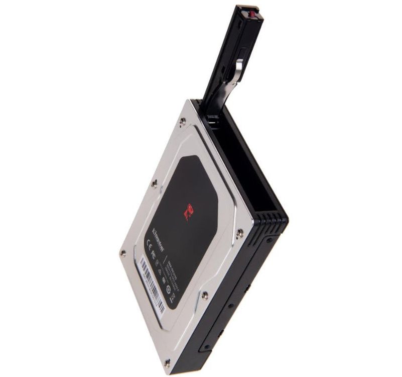 Kingston Festplatten-Einschub 2.5" zu 3.5" (Gebraucht) in Holzhäusern ...