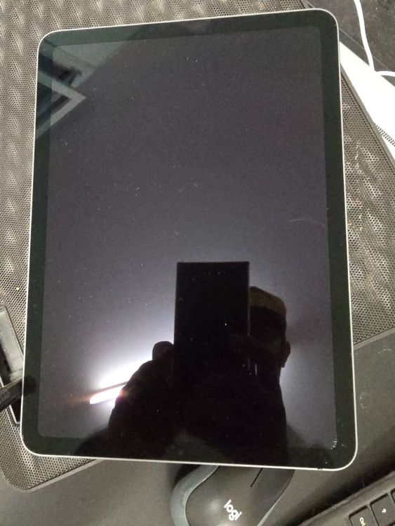 iPad Air M1 2022 Defect (Defekt) in Bern für CHF 50 – mit Lieferung auf ...