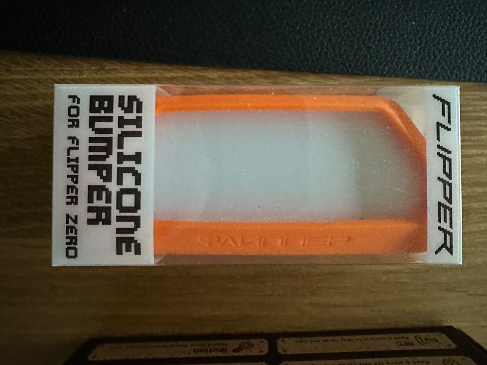 Flipper Zero mit Bumper Case, Karten und Chips (Neu und ...