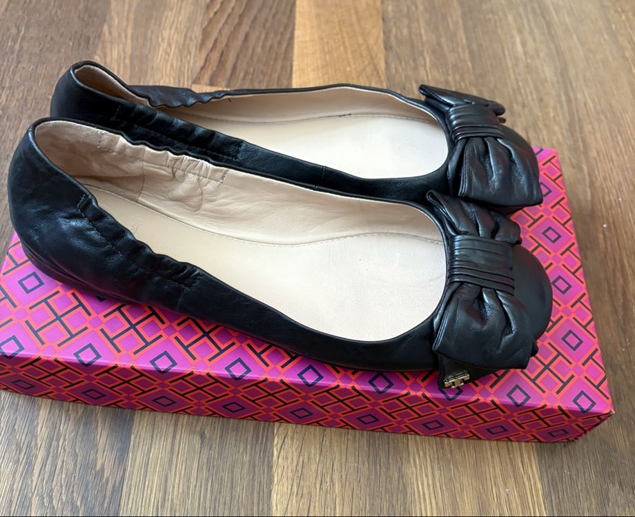 Elegantes Tory Burch Ballerina Fotos