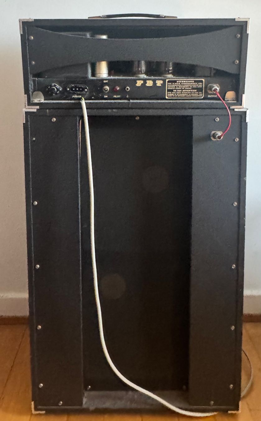 Vintage FBT De Luxe Amp Head & 2x12 Speaker Cabinet Set (Gebraucht) in ...