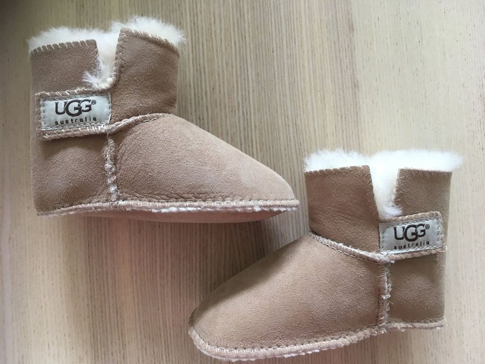 UGG Fell-Finken, Grösse L, neu (Neu und originalverpackt) in Rüschlikon ...