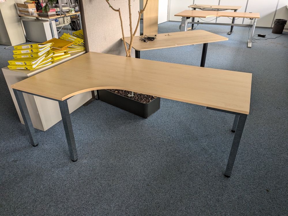 Schreibtisch / Bürotisch L-Form | Kaufen auf Ricardo