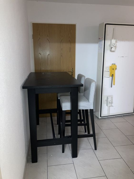 Bartisch Set (Gebraucht) in Meisterschwanden für CHF 1 – nur Abholung ...