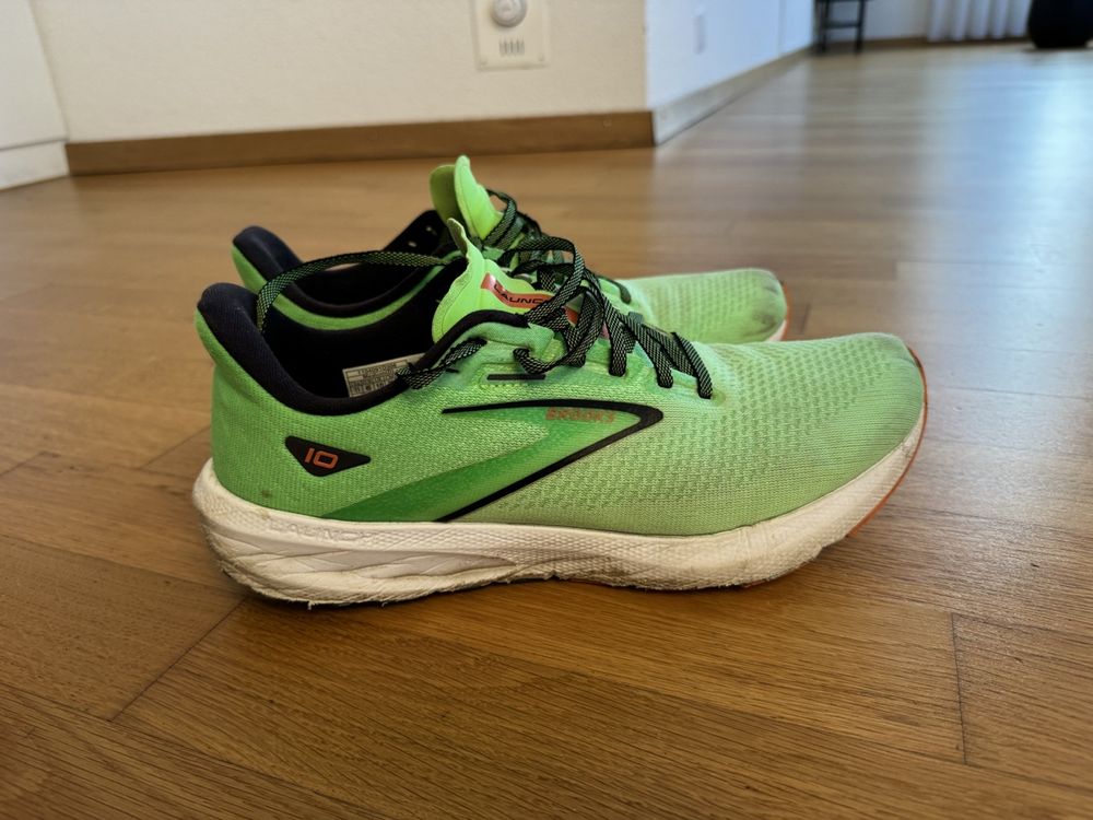 Brooks Launch 10 (Gebraucht) in Luzern für CHF 18.9 – nur Abholung auf ...