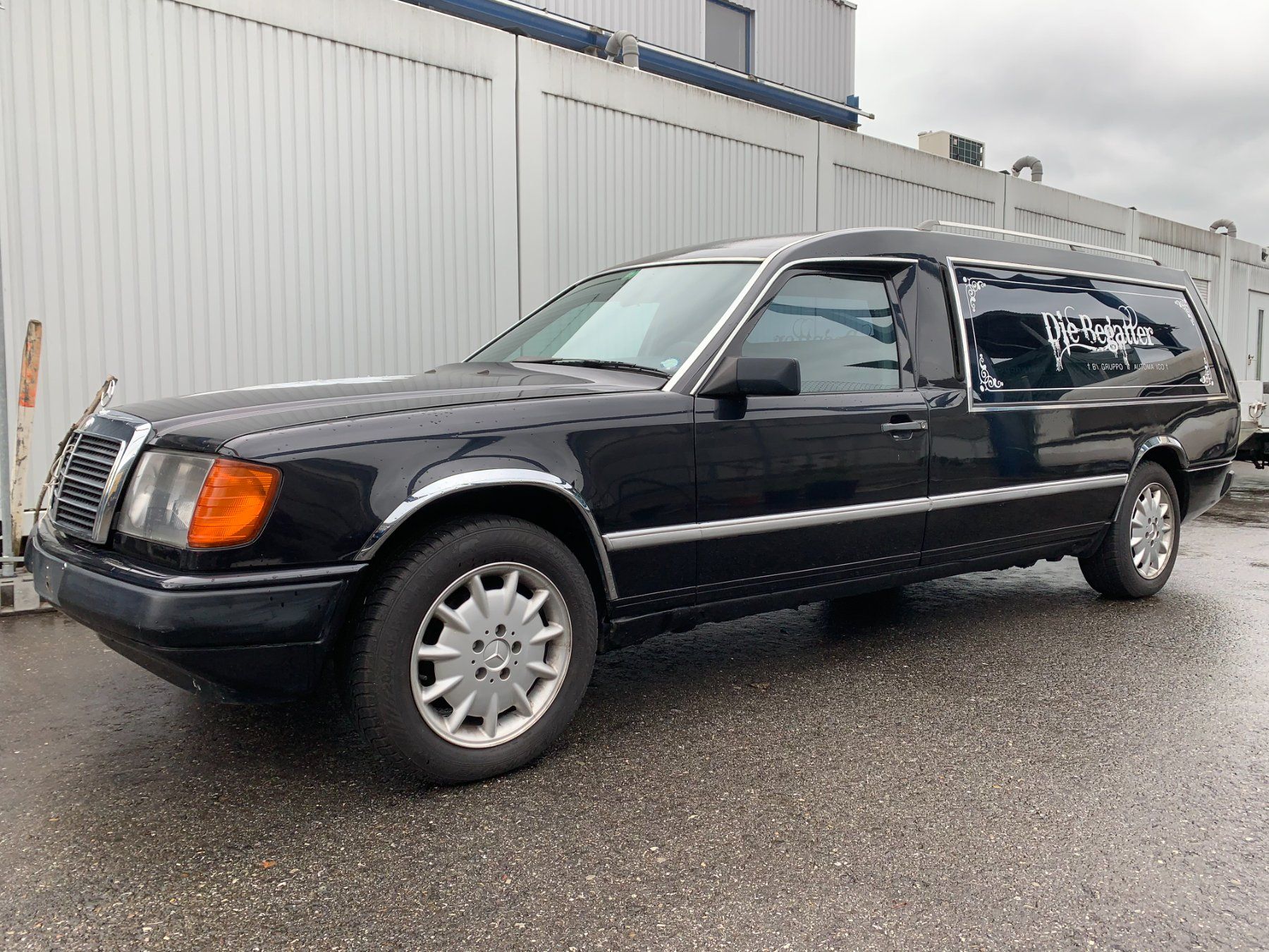 Mercedes 260 E-Klasse Lang Leichenwagen (Gebraucht) in Aarburg für CHF 610 – nur Abholung auf ...
