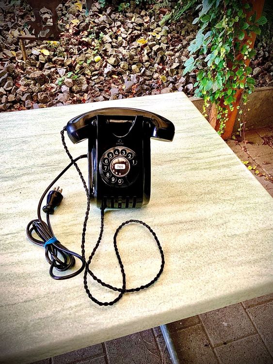 Antikes Wandtelefon von 1957 | Kaufen auf Ricardo Antikes Wandtelefon von 1957 | Kaufen auf Ricardo