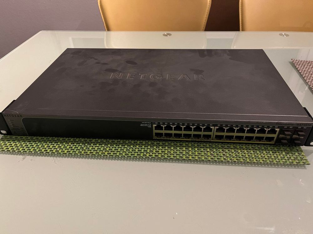 Switch Netgear ProSafe GS728TP Gigabit mit PoE (Gebraucht) in für CHF ...