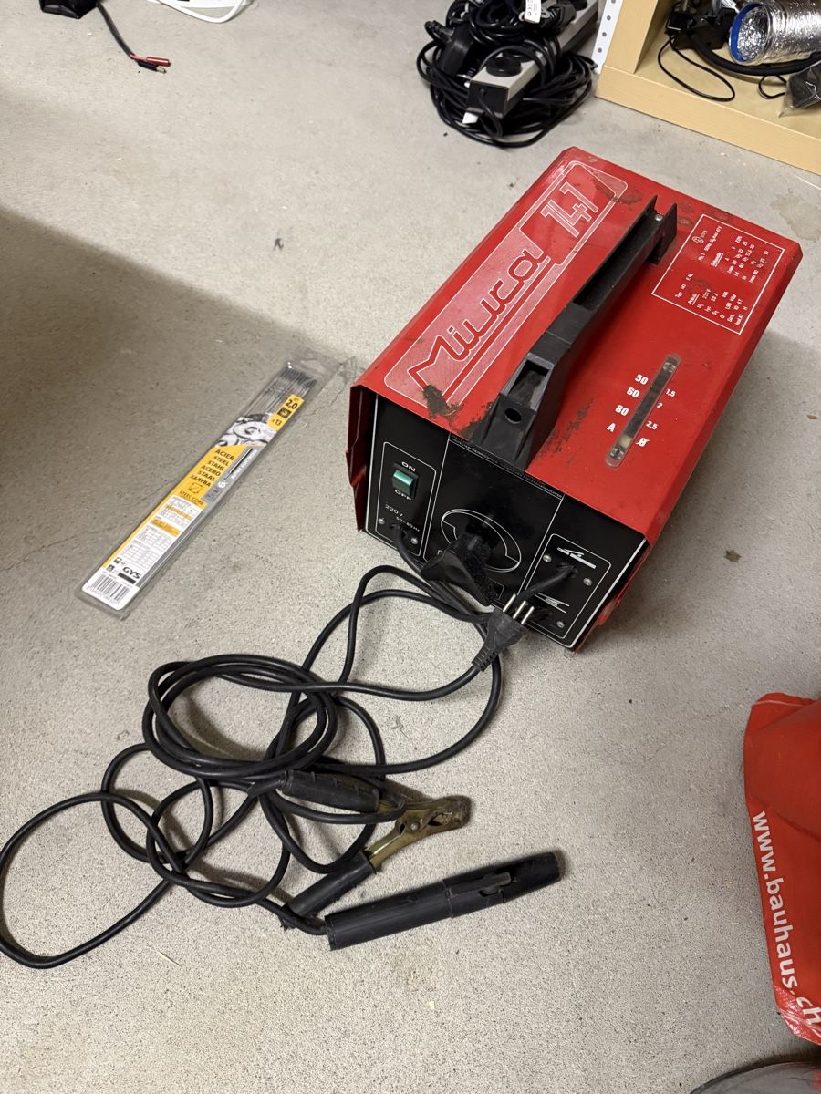 Miura 141 Elektrodenschweissgerät (Gebraucht) in Ortschwaben für CHF 39 – nur Abholung auf ...