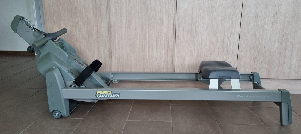 Rudergerät Tunturi Performance R60 (platzsparend) | Kaufen auf Ricardo