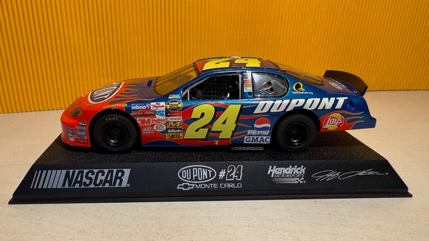 CHEVROLET Monte Carlo «DUPONT NASCAR No.24» Scalextric 1:32 (Neu ...