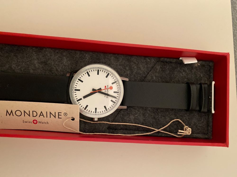 Mondaine SBB Uhr - Designklassiker! (Neu und originalverpackt) in ...