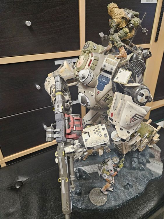 Titanfall 2 BT-7274 Sammlerfigur Statue | Kaufen auf Ricardo