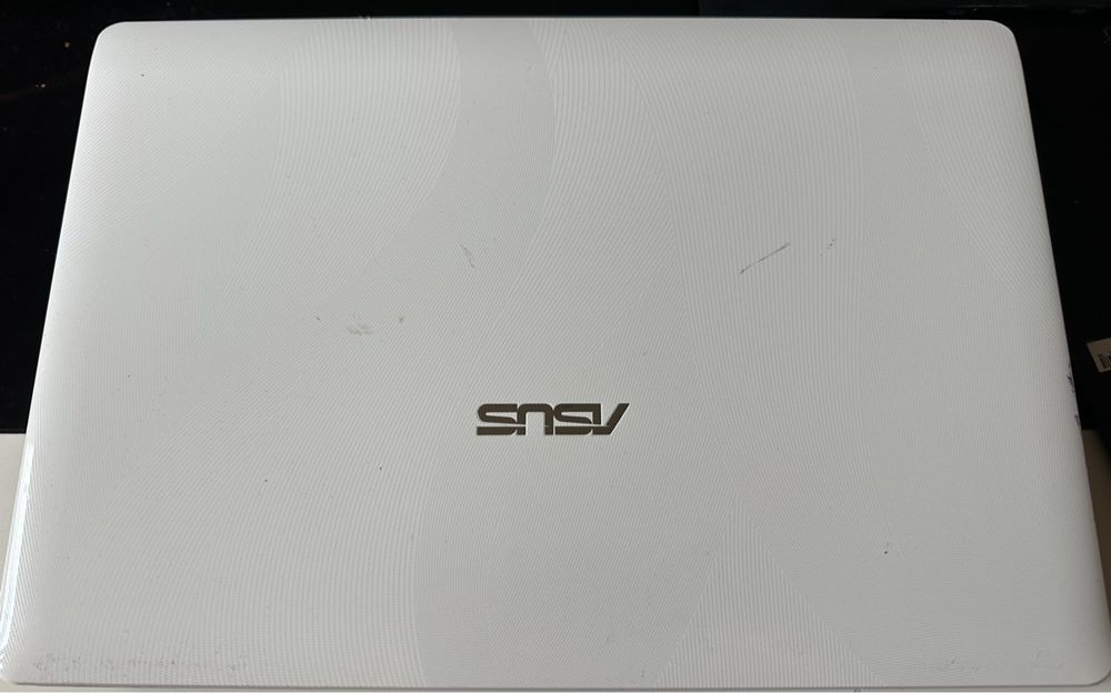 Laptop Asus N61J (Defekt) in für CHF 6 – mit Lieferung auf Ricardo kaufen