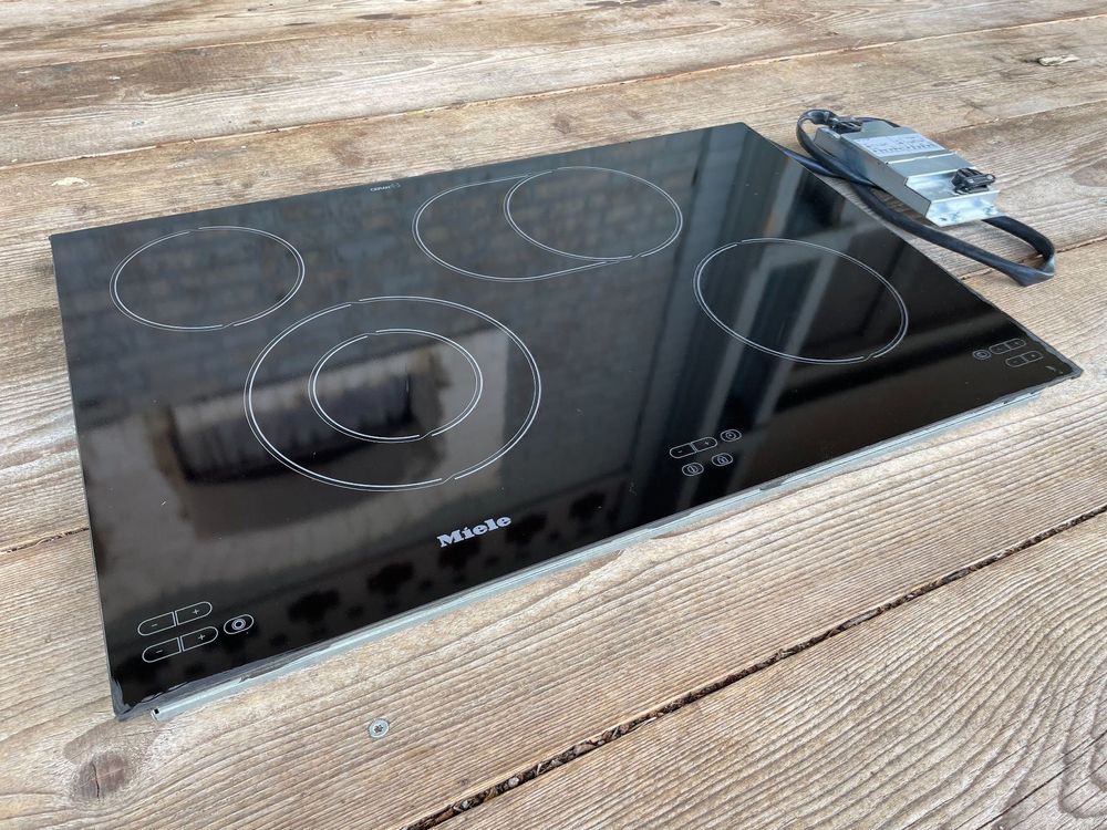 Miele Glaskeramik KM552 (Defekt) in Schenkon für CHF 1 – mit Lieferung ...