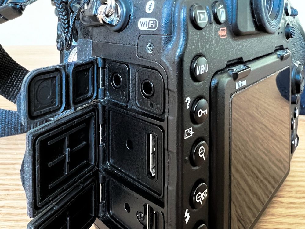 Nikon D850 mit GPS und Objektiv Tamron AF 24-70mm 2.8 Di V6 (Gebraucht ...