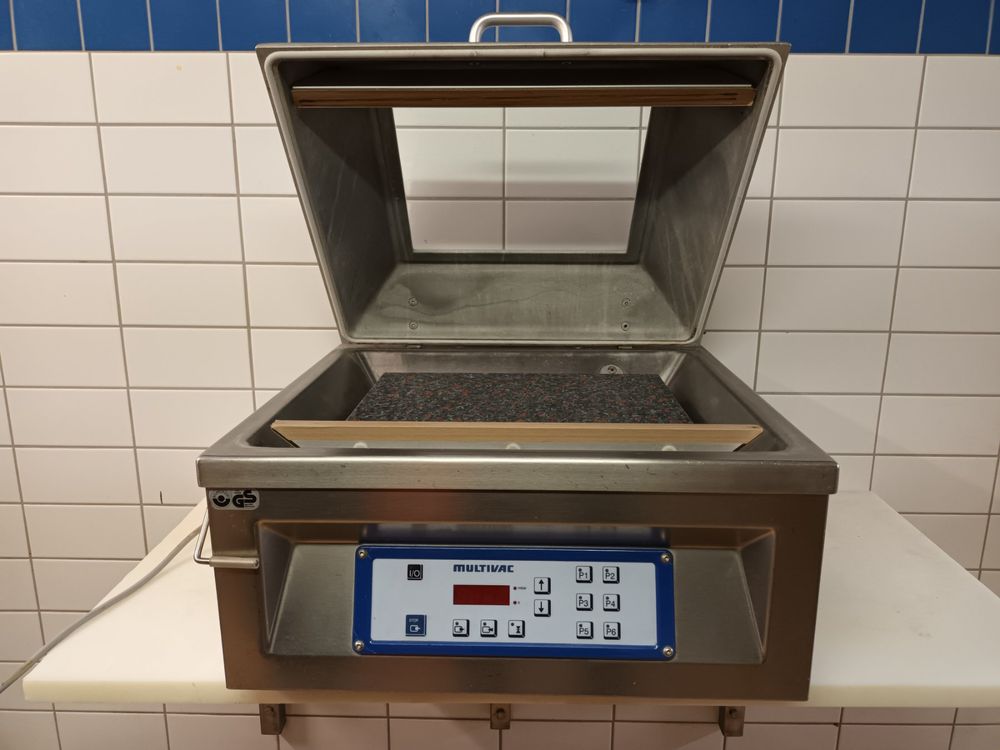 Vakuumm-Verpackungsmaschine Multivac A 200/15 (Gebraucht) in Ried ...