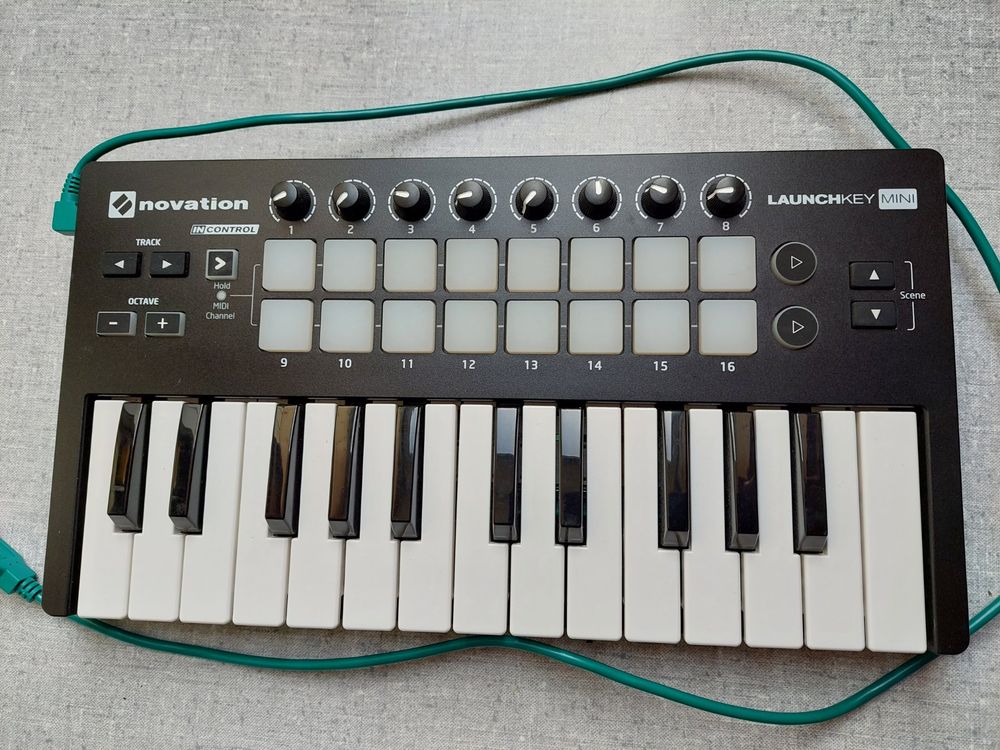 Novation Launchkey Mini MK2 (Gebraucht) in Schönenberg ZH für CHF 36 ...