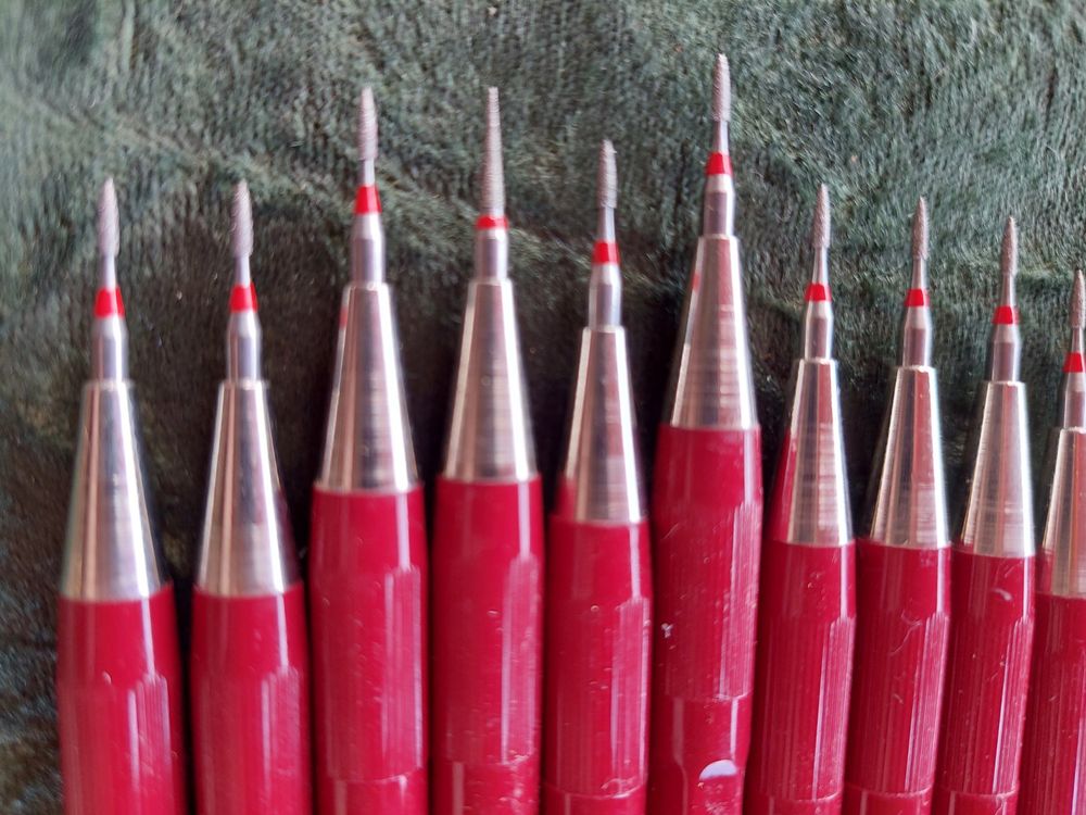 17 STK GLASGRAVUR STIFTE MEGROZ (Gebraucht) in Huttwil für CHF 12 – mit ...