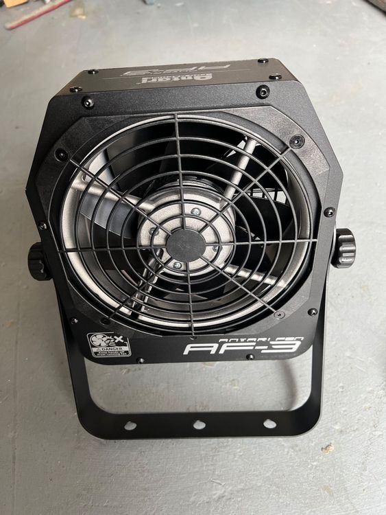 Antari AF-3 / Ab 1.- (Defekt) in für CHF 101 – mit Lieferung auf ...