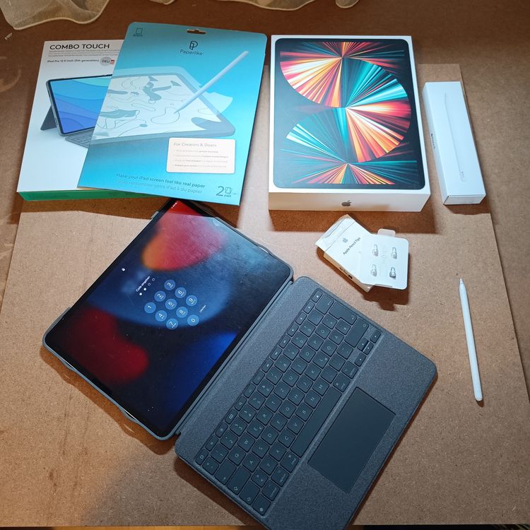 iPad Pro 5. Gen 12.9 Zoll + Apple Pencil + Logitec Combo | Kaufen auf ...