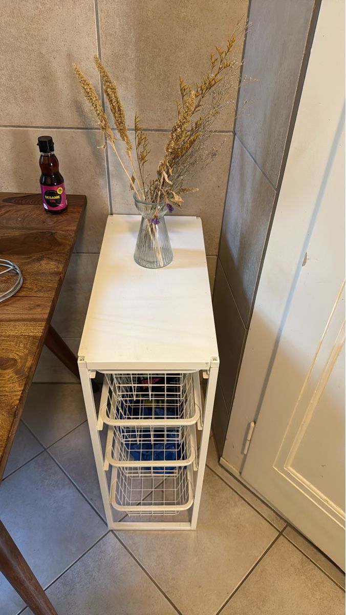 IKEA JONAXEL Kitchen - White - Perfect for extra space (Gebraucht) in Lausanne für CHF 21 – nur ...