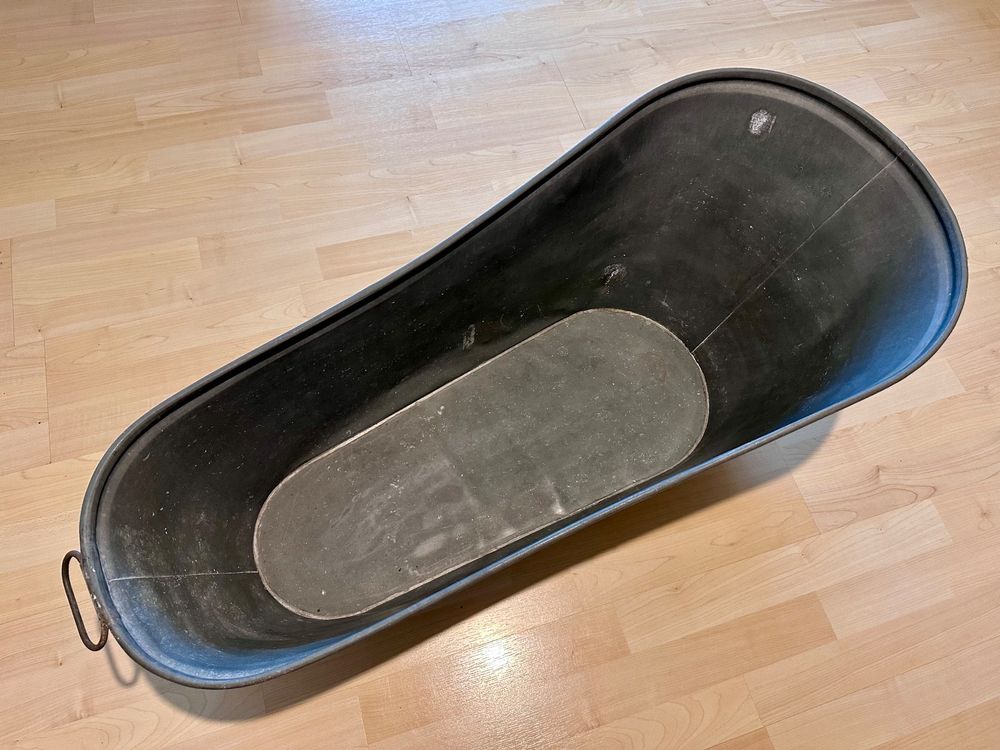 Alte Kinderbadewanne (Gebraucht) in Samstagern für CHF 5 – nur Abholung auf Ricardo kaufen