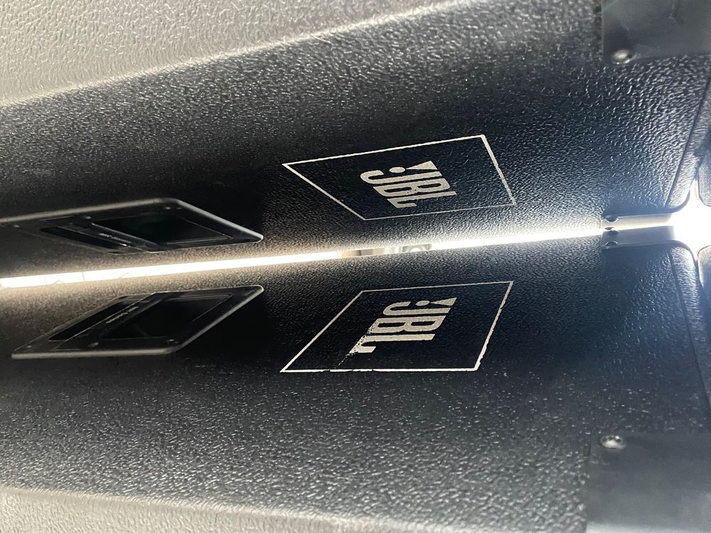 4 JBL Boxen zwei 18 Zoll 2400watts &2 Tops 15 Zoll 1600 Watt | Kaufen ...