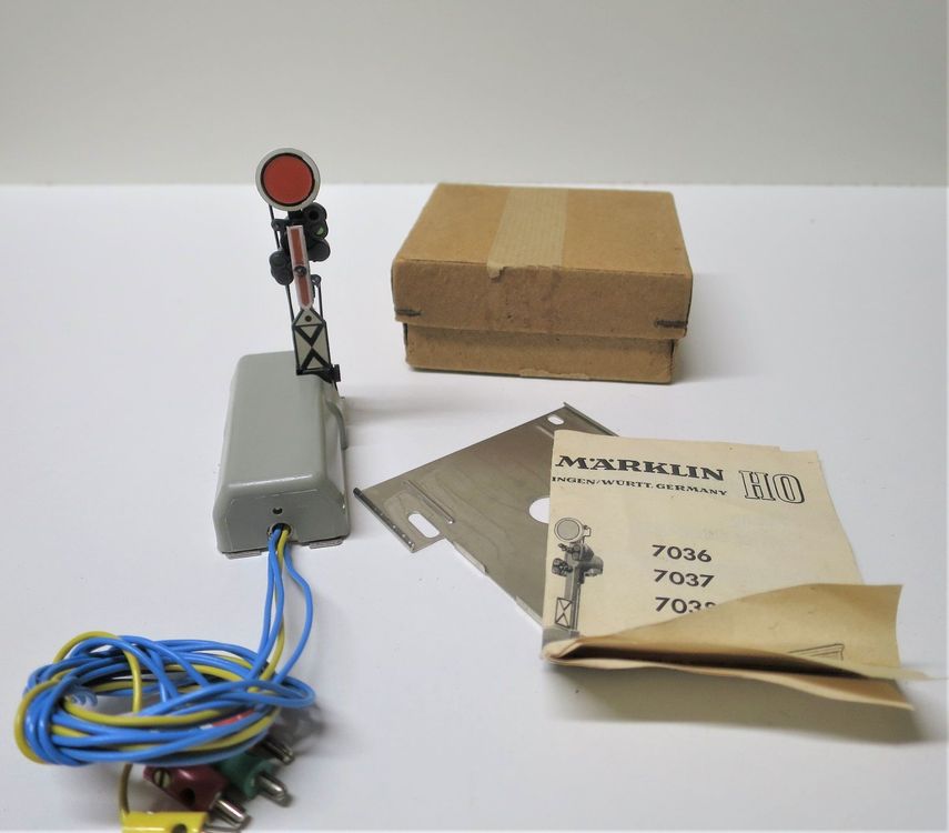 Märklin 7038 - Vorsignal, 3 Funktionen (Gebraucht) in für CHF 10 – mit ...