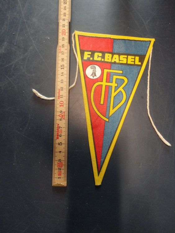 FC Basel Wimpel 70er Jahre FCB Klein (Gebraucht) in Gelterkinden für CHF 15 – mit Lieferung auf ...