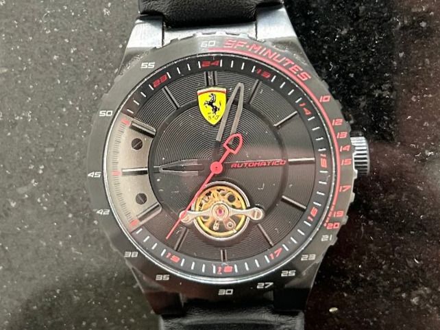 Scuderia Ferrari Uhr SF.36.1.34.0317 (Gebraucht) in Zürich für CHF 100 – mit Lieferung auf ...