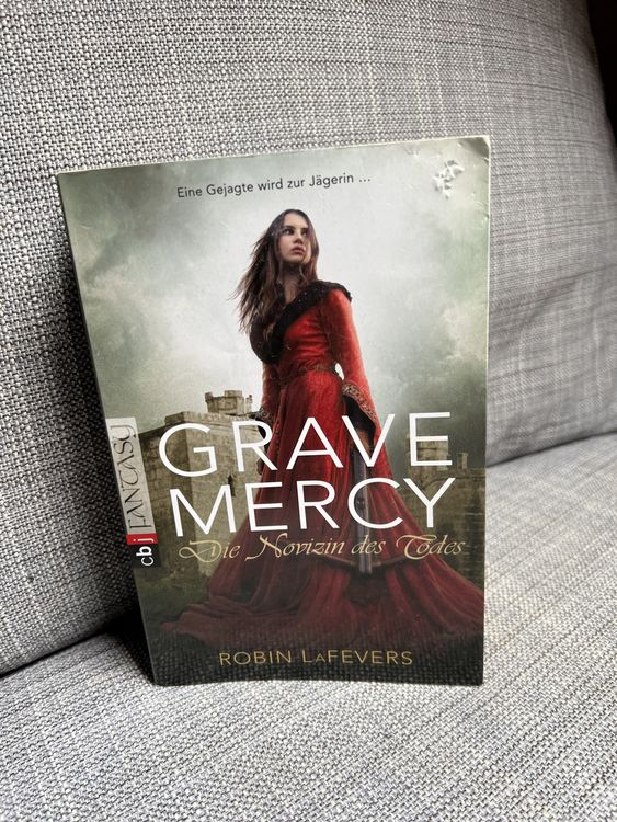 Grave Mercy - Robin LaFevers Fantasy Roman (Gebraucht) in Kirchberg BE ...
