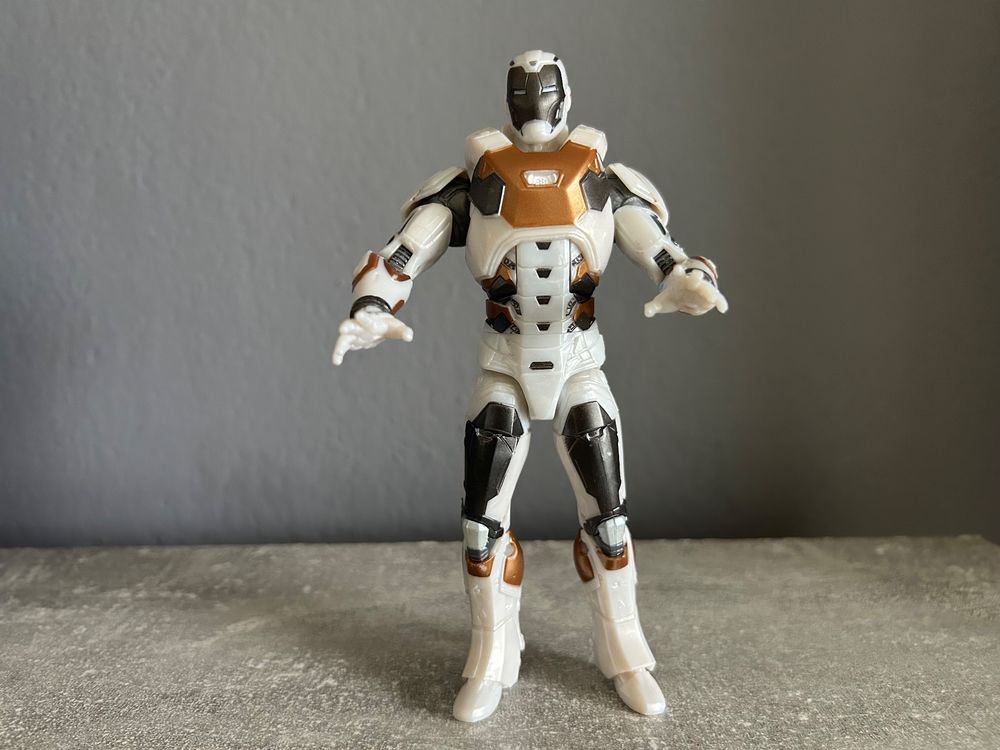 Starboost Armor - Avengers - Iron Man - Marvel Legends (Neu (gemäss ...