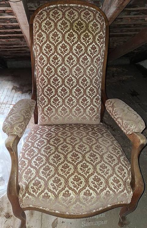 Fauteuil Voltaire ancien (Gebraucht) in Pugerna für CHF 350 – nur ...