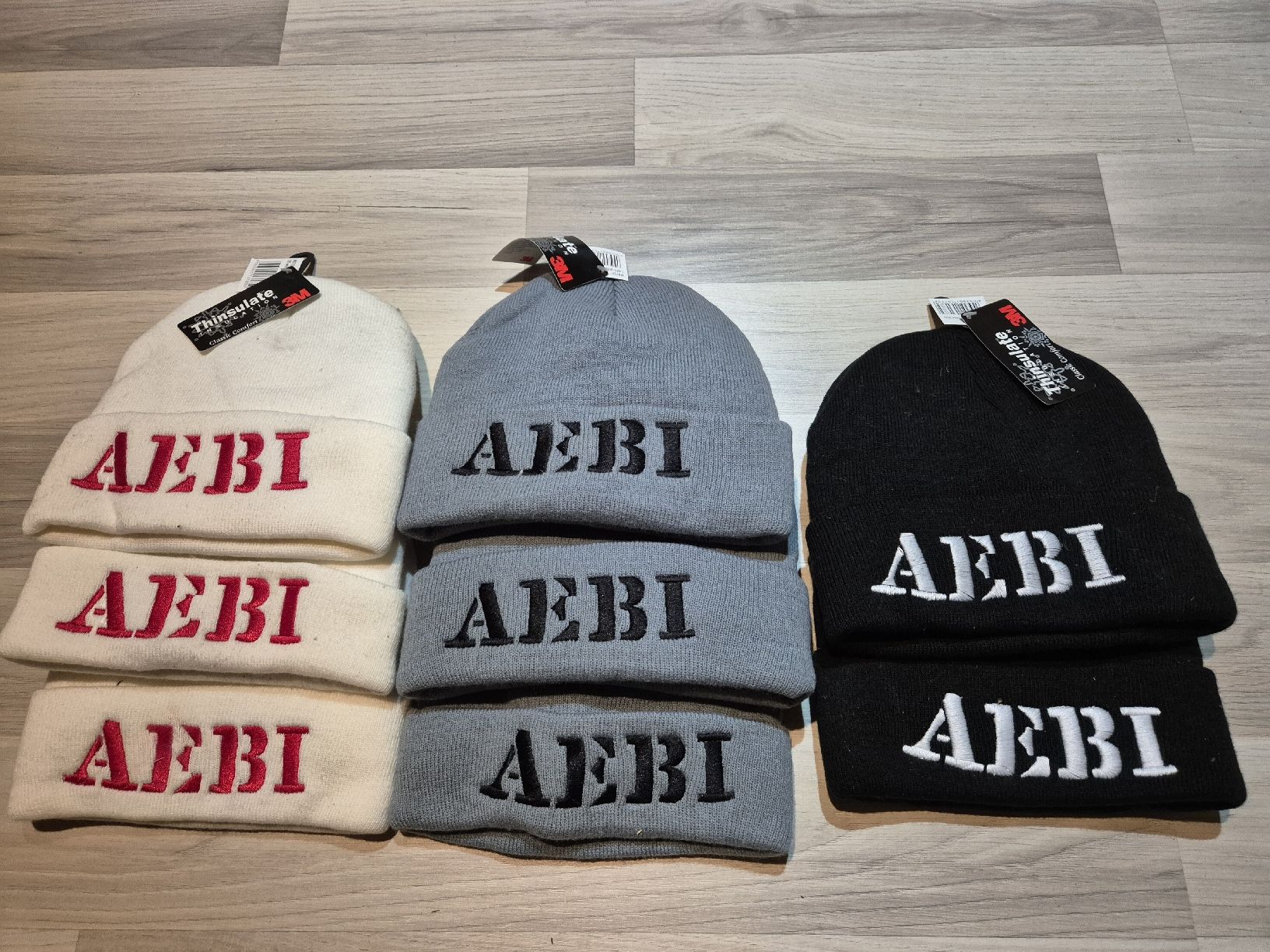Aebi Mützen Kappen Hauben (Neu (gemäss Beschreibung)) in Escholzmatt ...