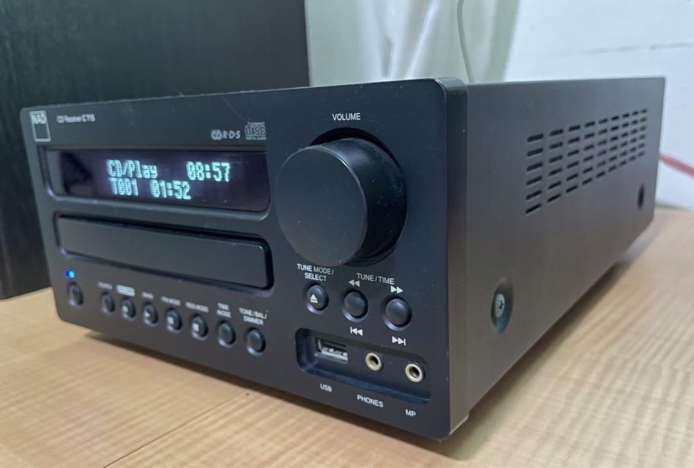 NAD C715 CD Player & 2.1 Receiver + Remotemo (D'occasion) à Trimbach ...