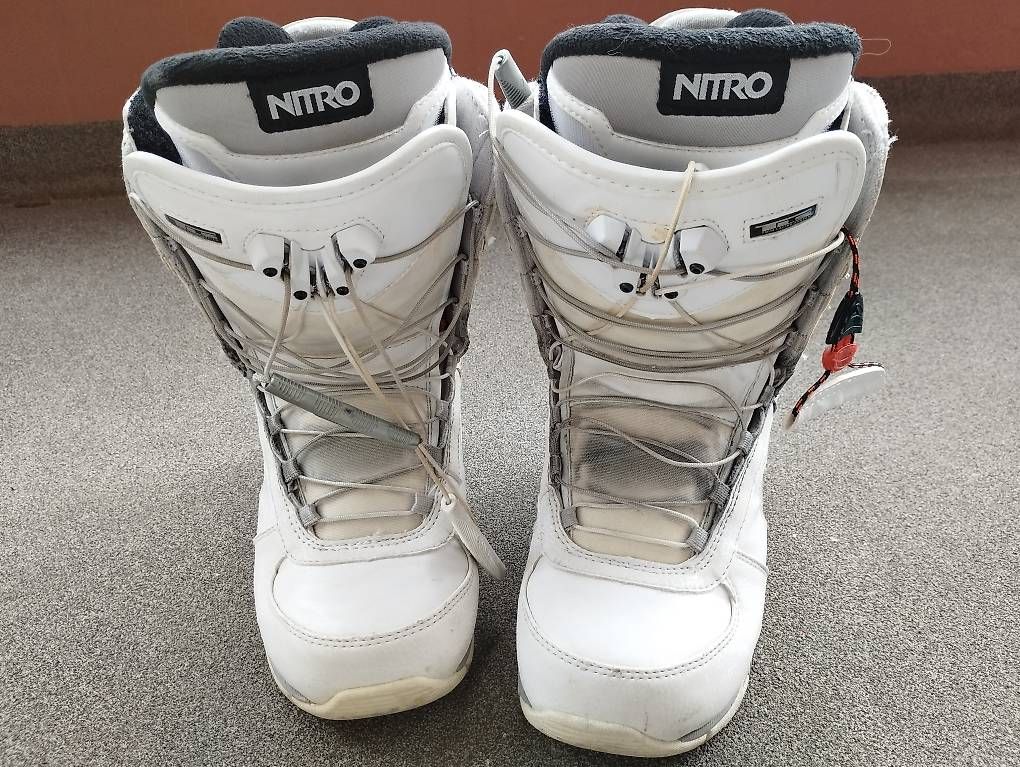 Nitro crown TLS Snowboard Boots Grösse 39 1/3/ MP 25.5 (Neu (gemäss ...