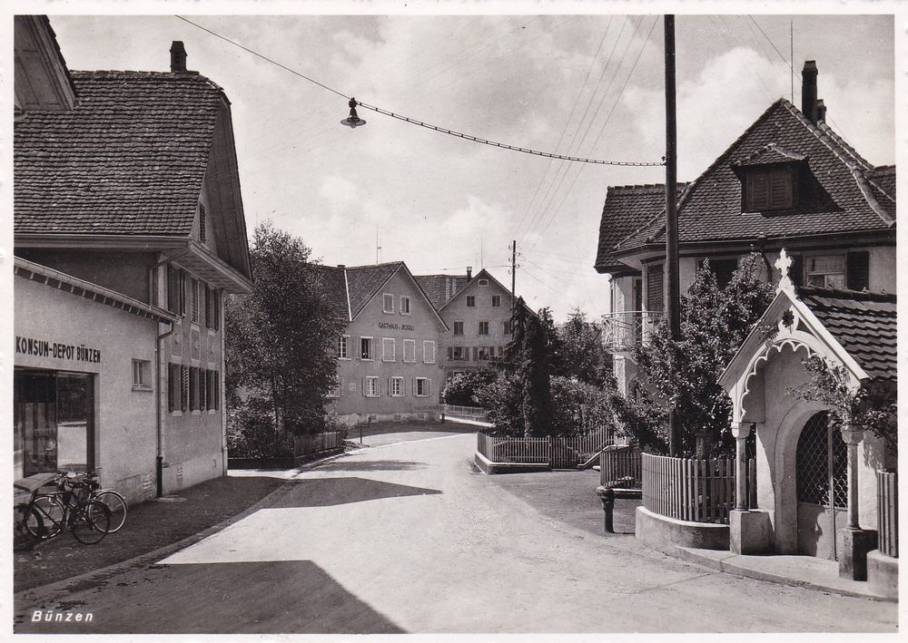 Bünzen, (Aarg.) Dorfstrasse mit Konsum, Gasthaus Rössli. | Kaufen auf Ricardo