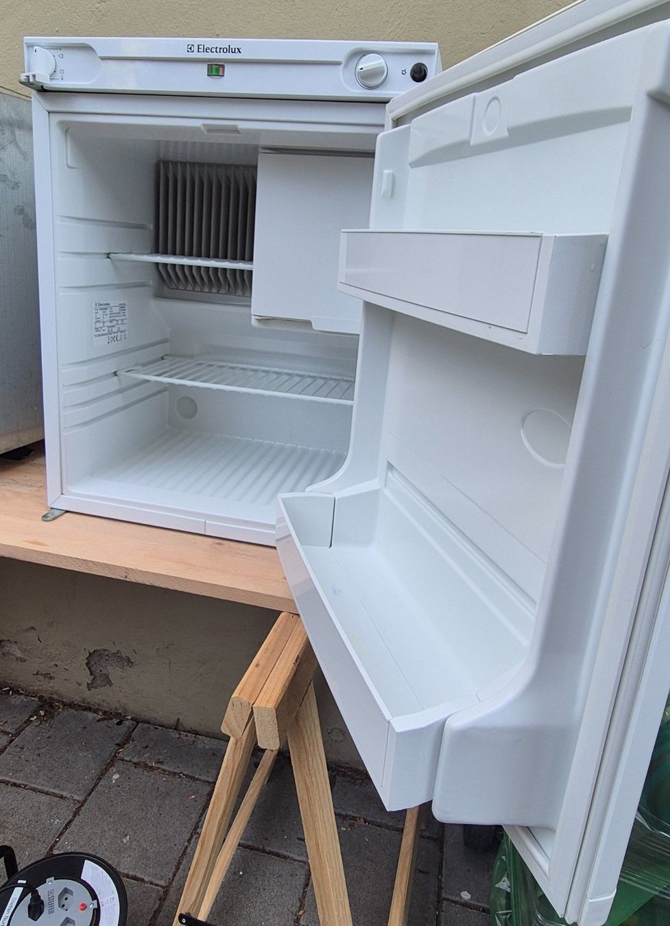 Electrolux Absorber Kühlschrank 12V 230V Gas Camping Van (D'occasion) à ...